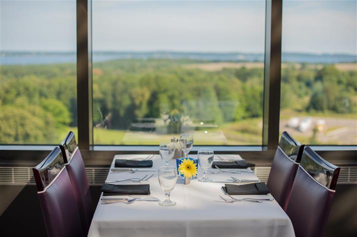 Aerie Restaurant & Lounge in Traverse City, MI | Grand Traverse Resort ...