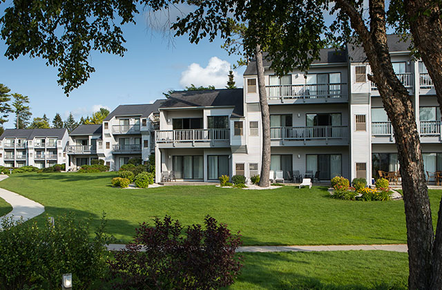 Resort Accommodations in Northern Michigan | Grand Traverse Resort and Spa